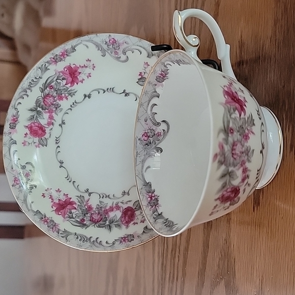 Yamaka China | Dining | Yamaka China Teacup Saucer Set | Poshmark